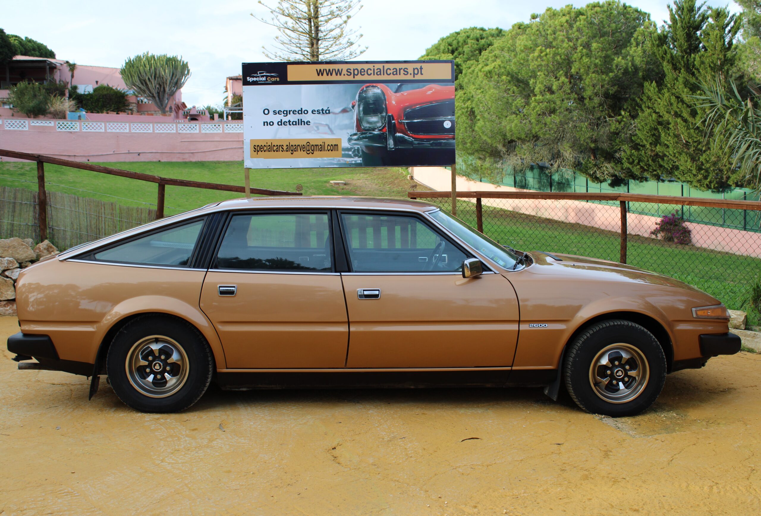 Rover SD1 2600S – Special Cars